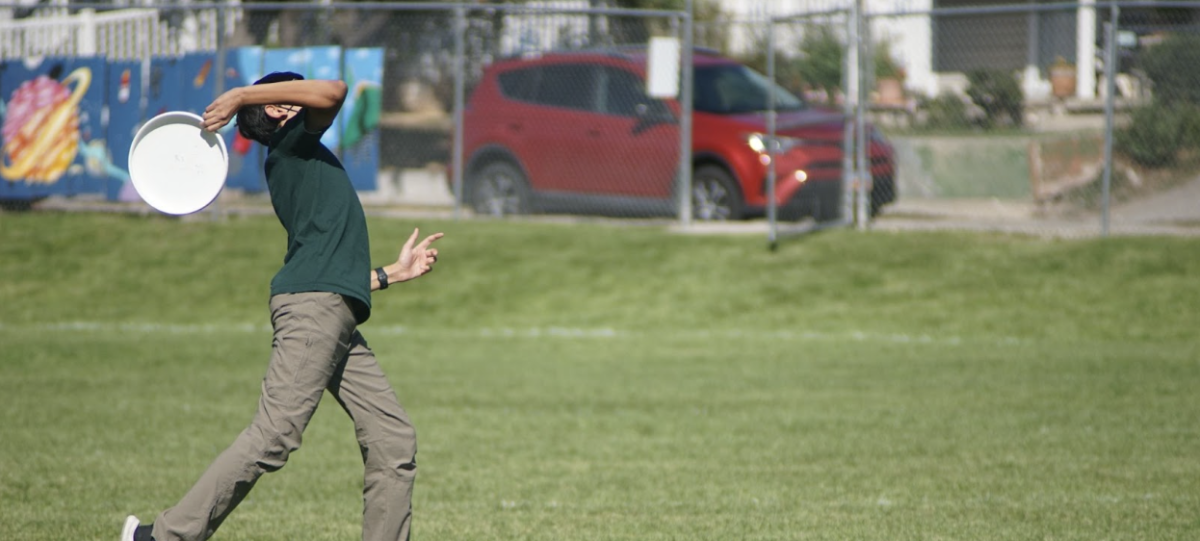 Ultimate frisbee: The newest sport at Rowland Hall | Gazette - Story