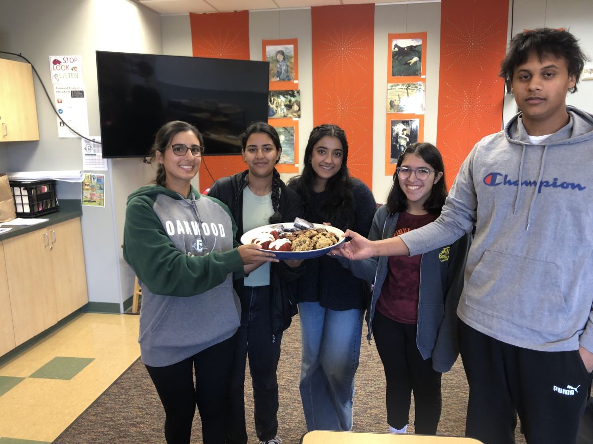 The Baking Club Gathers, Bakes Cookies & Spreads Holiday Cheer | News ...