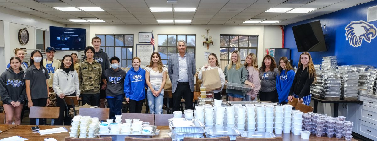 SMCHS Thanksgiving Drive-Thru | Campus News - Santa Margarita Catholic ...