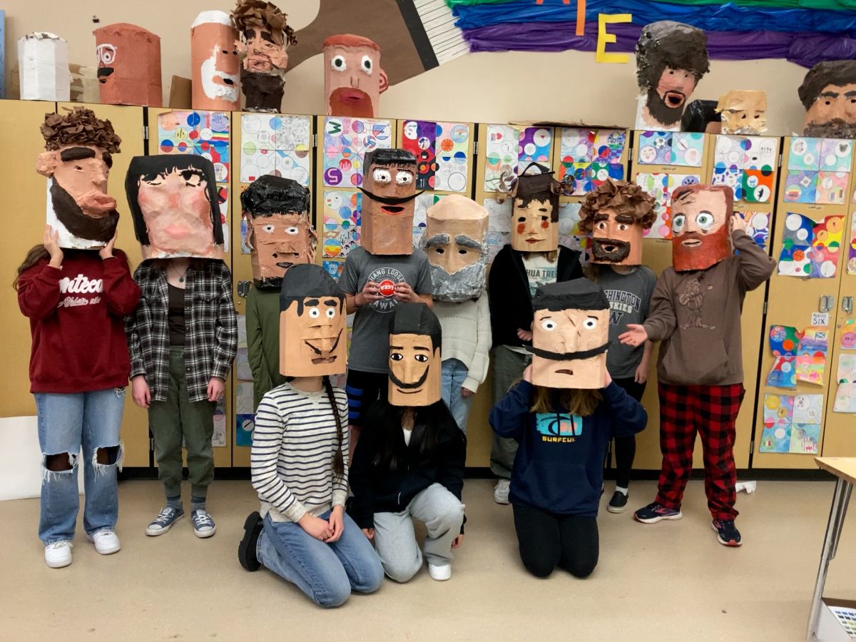 Sculpture Students Let Their Art Go to Their Heads | News Article ...