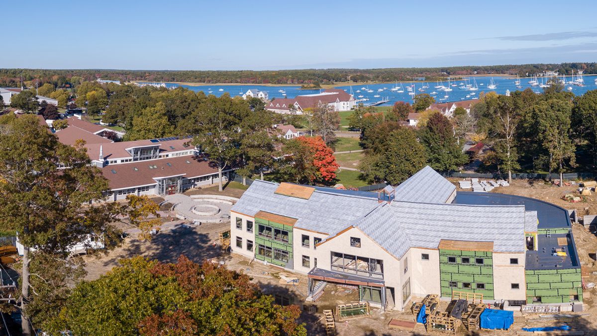 A New Center Piece: The Travis Roy Campus Center | Details