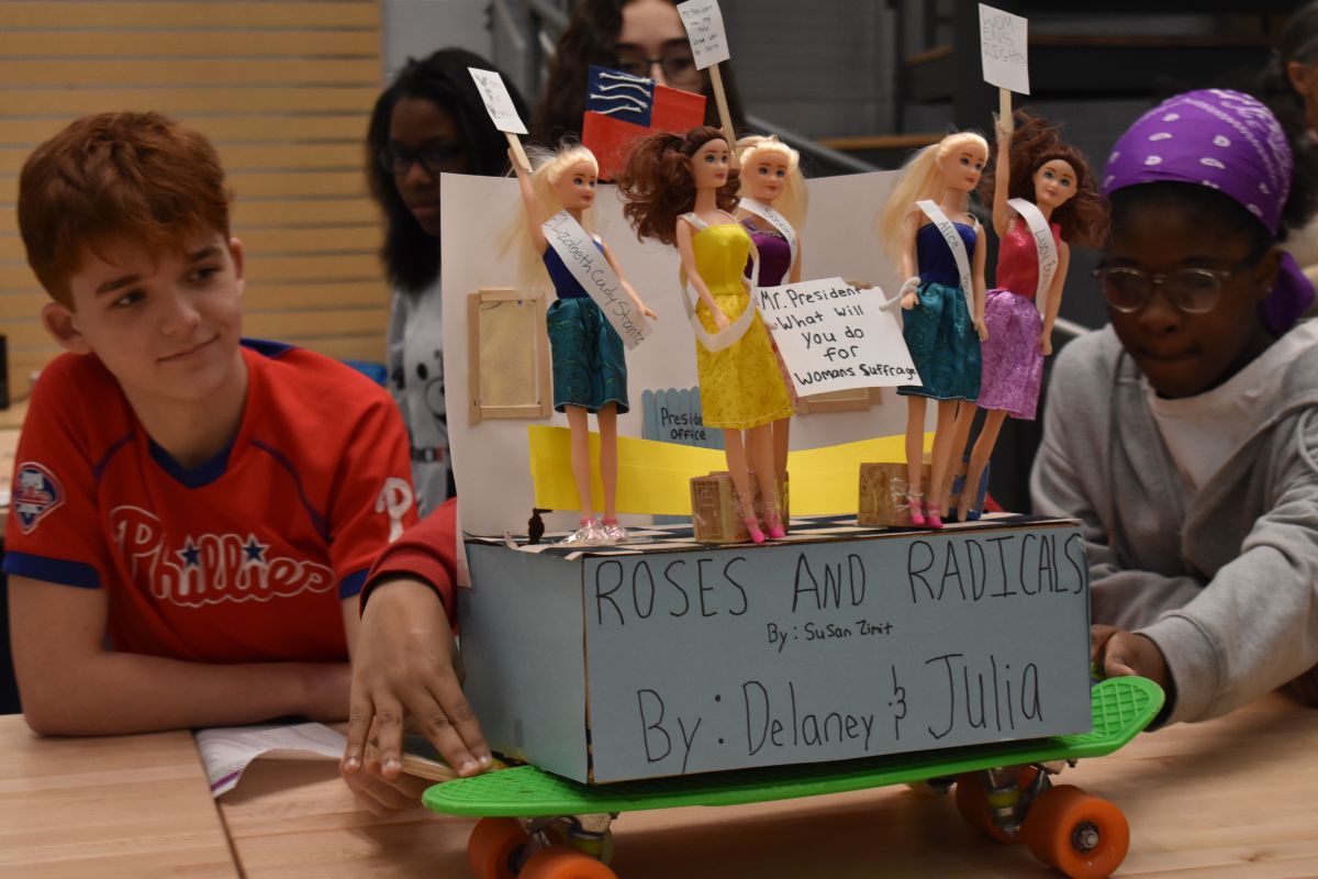 Colonial Middle School students create floats for literary parade ...