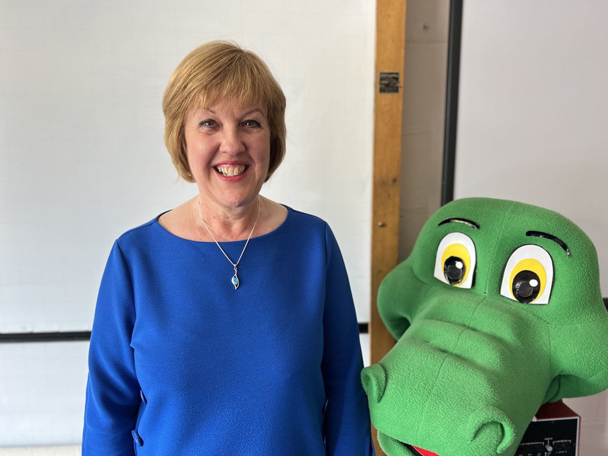 The High School Low Down with...Mrs Horne | HSLD Details