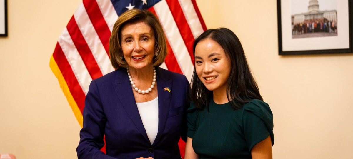 Alumna Lily Johnson '18 Reporting From the Hill | News Article details