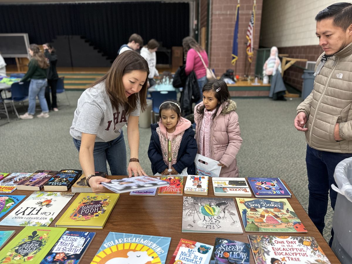 RTSD Hosts Community Resources Event for Multilingual Families | RHS ...