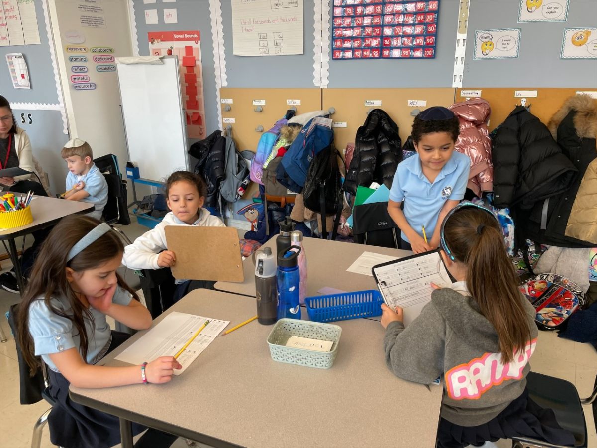 First Graders Are Fantastic At Phonetics | Ramaz News - The Ramaz School