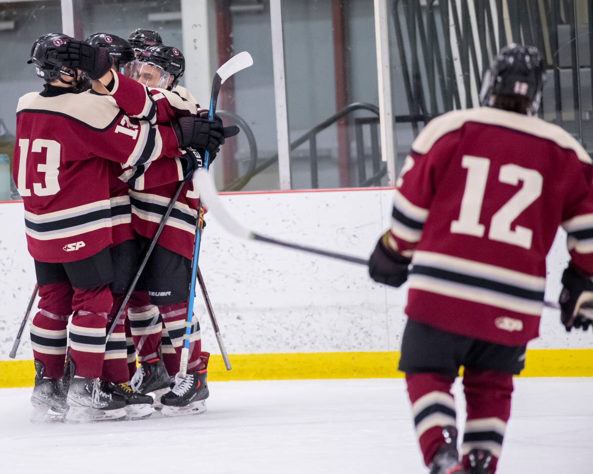 Boys Hockey Secures Founders League Title | The Loomis Chaffee School