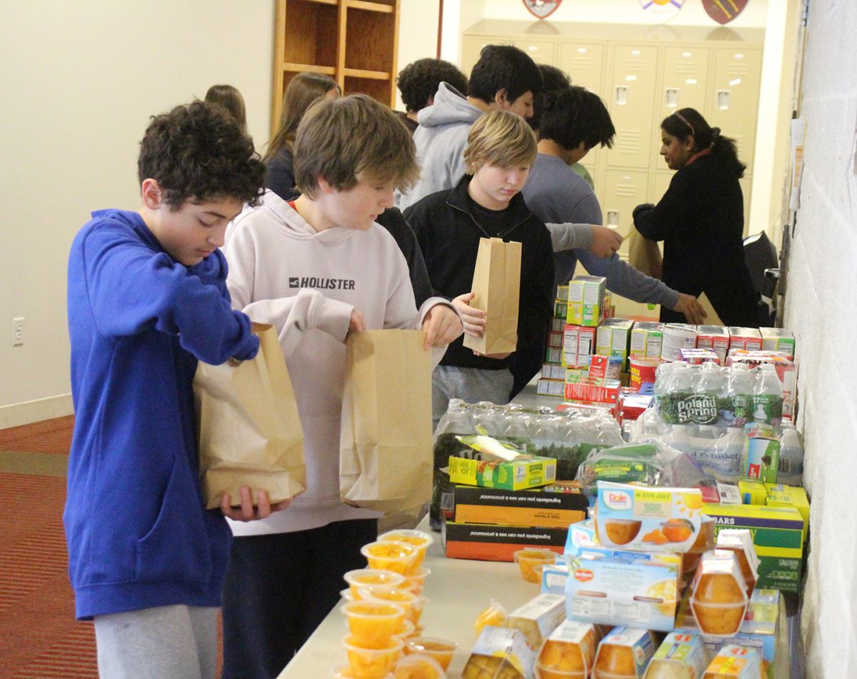 8th Graders Prepare Breakfast Bags for nourish.NJ | Morristown Beard ...