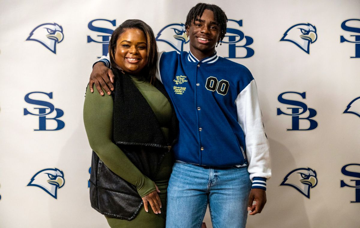 New SBS Family - The Davis Family | News Details