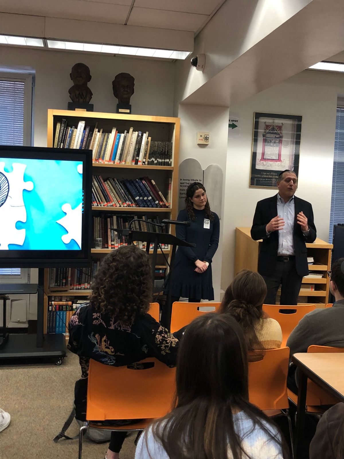 Seniors Learn About Genetic Testing And Counseling | Ramaz News - The ...