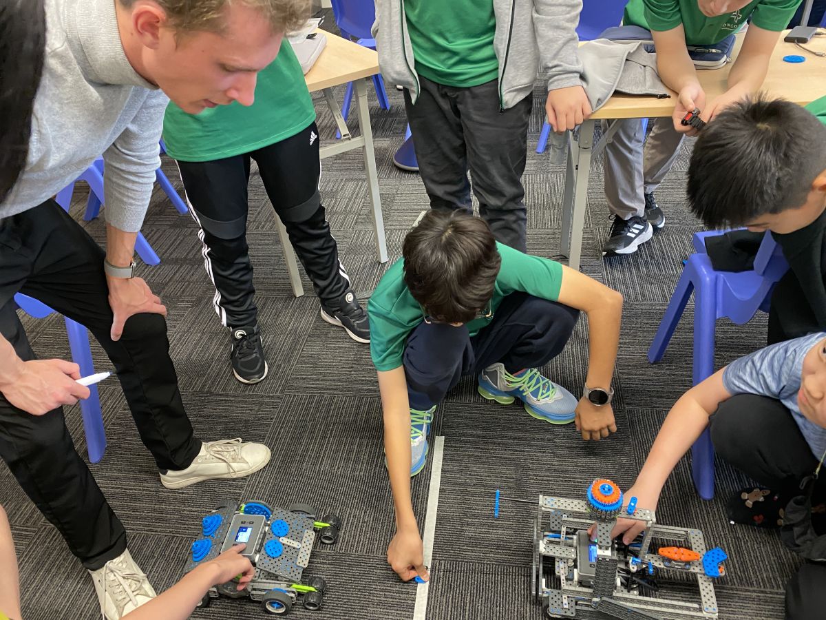 Middle School Robotics Students Learn Engineering Skills - and Soft ...