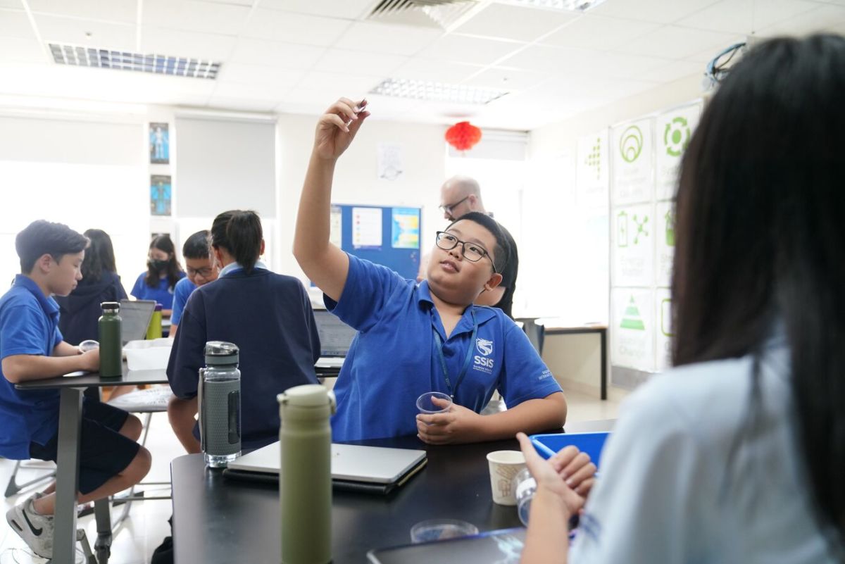 Exploring Ecosystems: Interactive Lab Teaches Students About Adaption ...