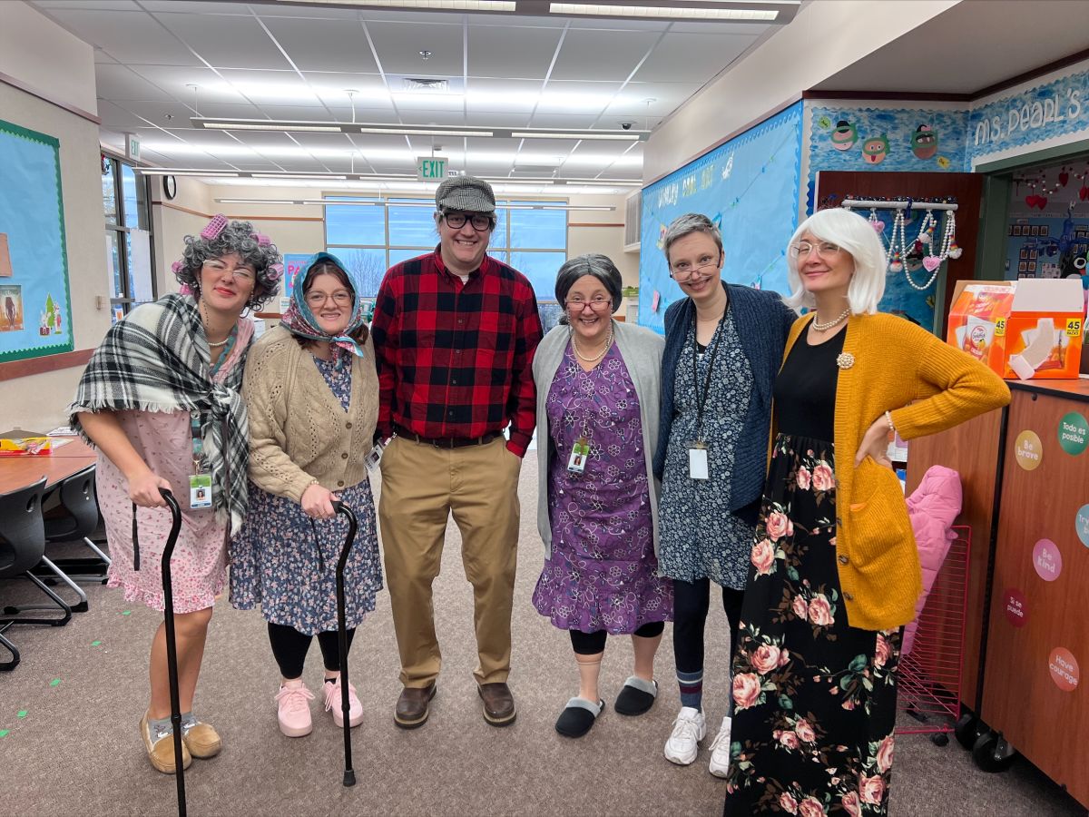 Staff Celebrate First 100 Days for Kindergarten | News Article - Grand ...