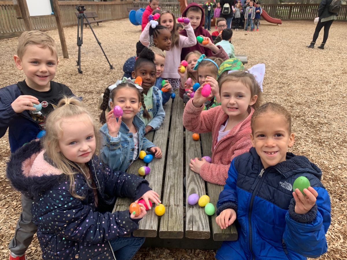 Boardman Kindergartners Enjoy Traditional Easter Egg Hunt | Post Detail