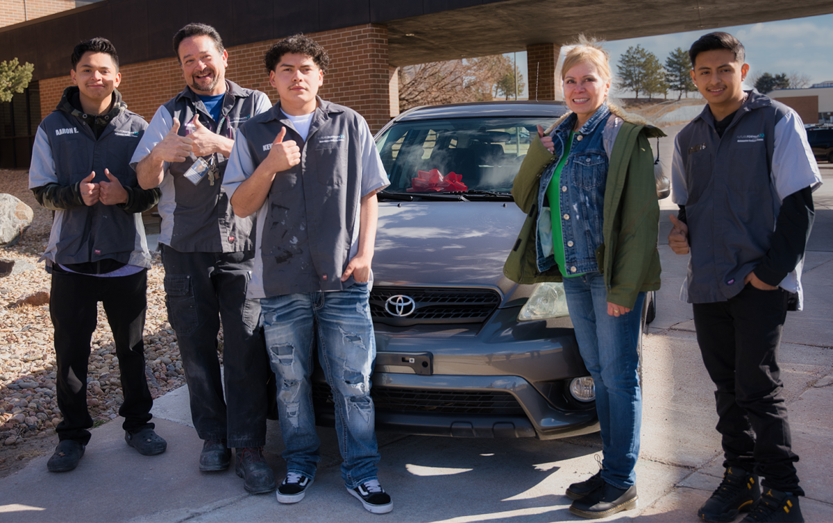 FutureForward Bollman students give back to teacher | News Details