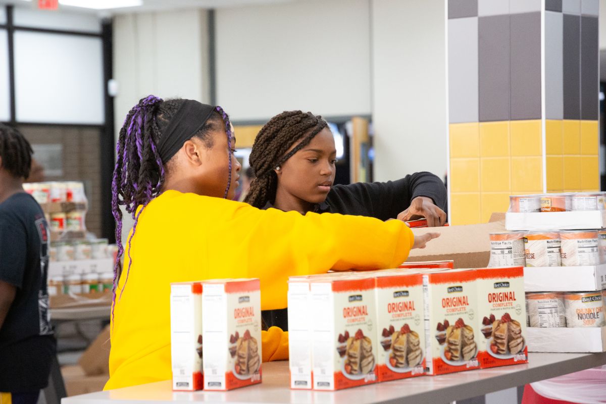 Monroe holds grand opening for food pantry | News Item - Independent ...