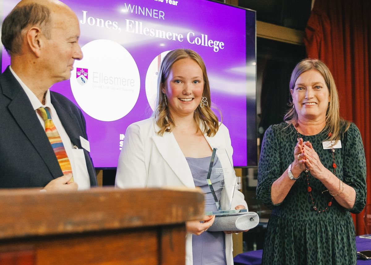 Rising Star Award Presented to OE Elin Jones - ISOTY 2022 | News Details