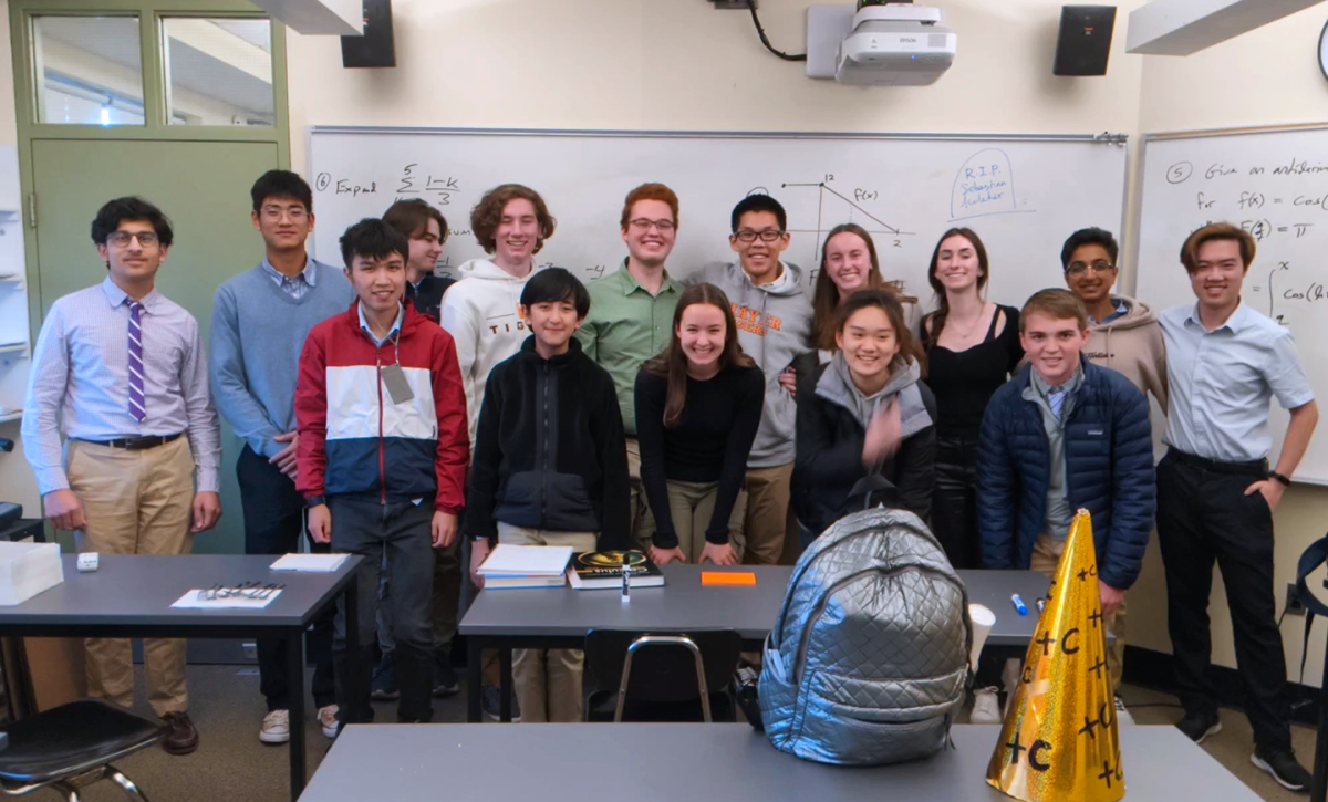 Talent, teamwork add up for Thayer mathletes | News Details