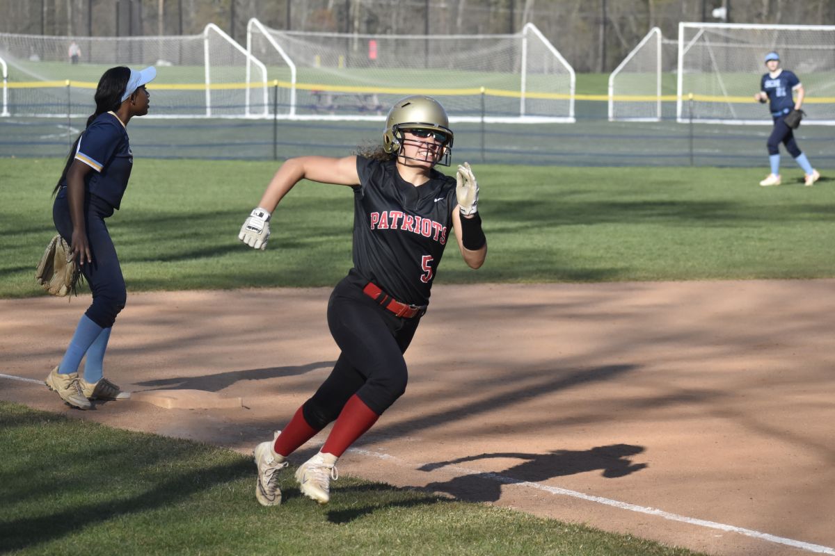 Softball: Patriots Stay Perfect After Edging Out SCH | Posts Details ...