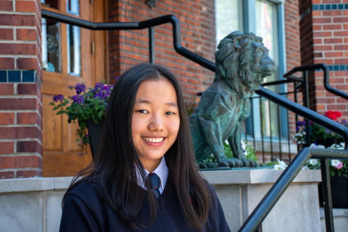 Julie '23 Represents Canada at International Math Competition | News Detail