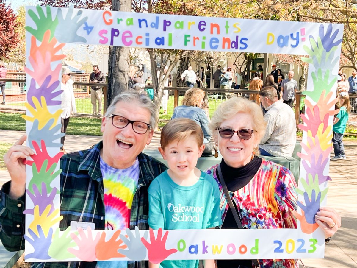 Oakwood School Hosts Grandparents/Special Friends Day | News Details