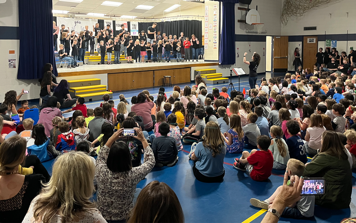 Signing Choir hits the big stage for everyone to see | News Details