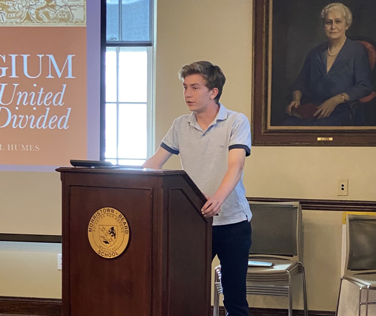 Jonas Weinmann '23 Presents Independent Study on "The Duality of ...