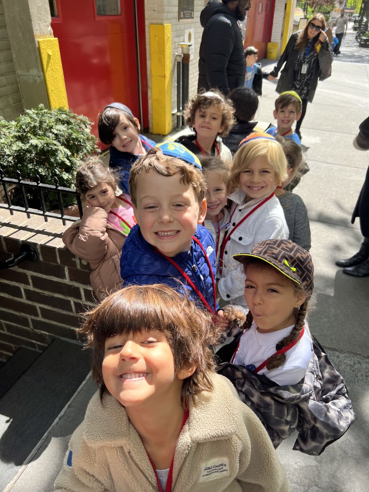 Pre-K Lavan Senses That Spring Is Here | Ramaz News - The Ramaz School
