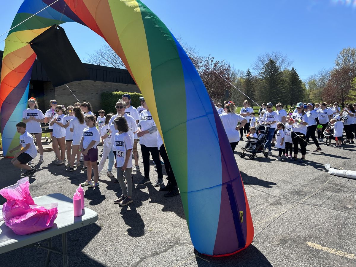 150+ Runners Race in First Ever Color Run at RCCSD | News Post