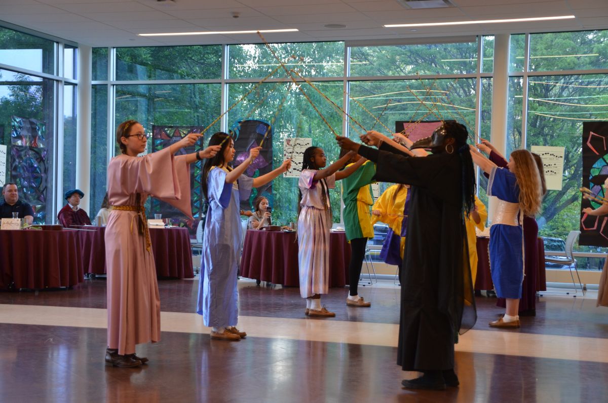 Renaissance Revels Performs with “All Good Cheer” | School News