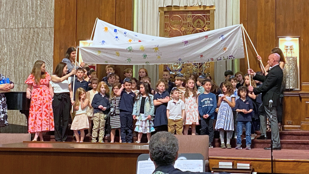 Senior Kindergarteners Celebrate at Bikkurim Ceremony | Full Article ...