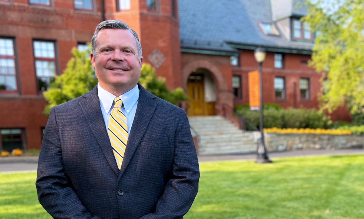 Thayer names Peter Brooks as an assistant head of school | News Details