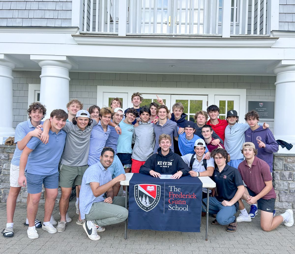 Spring Signing Ceremony Celebrates 2023 College Commitments | News Details