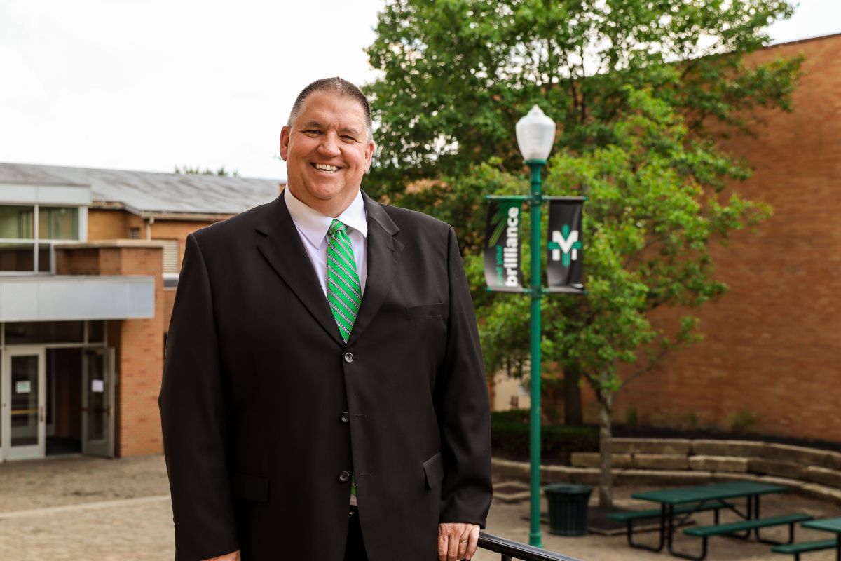 Welcome, Principal Noll! | News Details - McNicholas High School