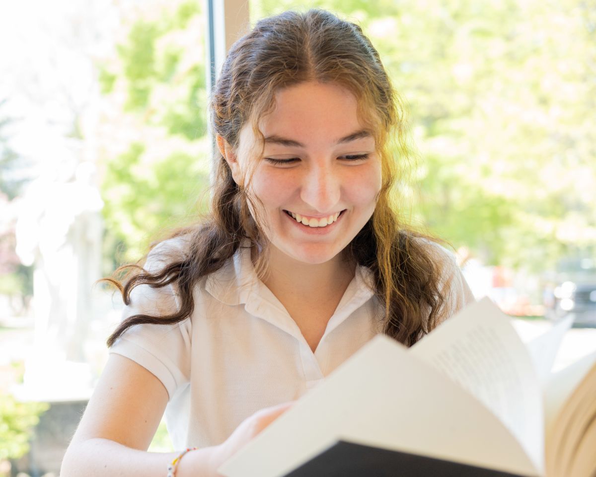 Beyond Academics: Encouraging Teens to Read for Pleasure | Blog