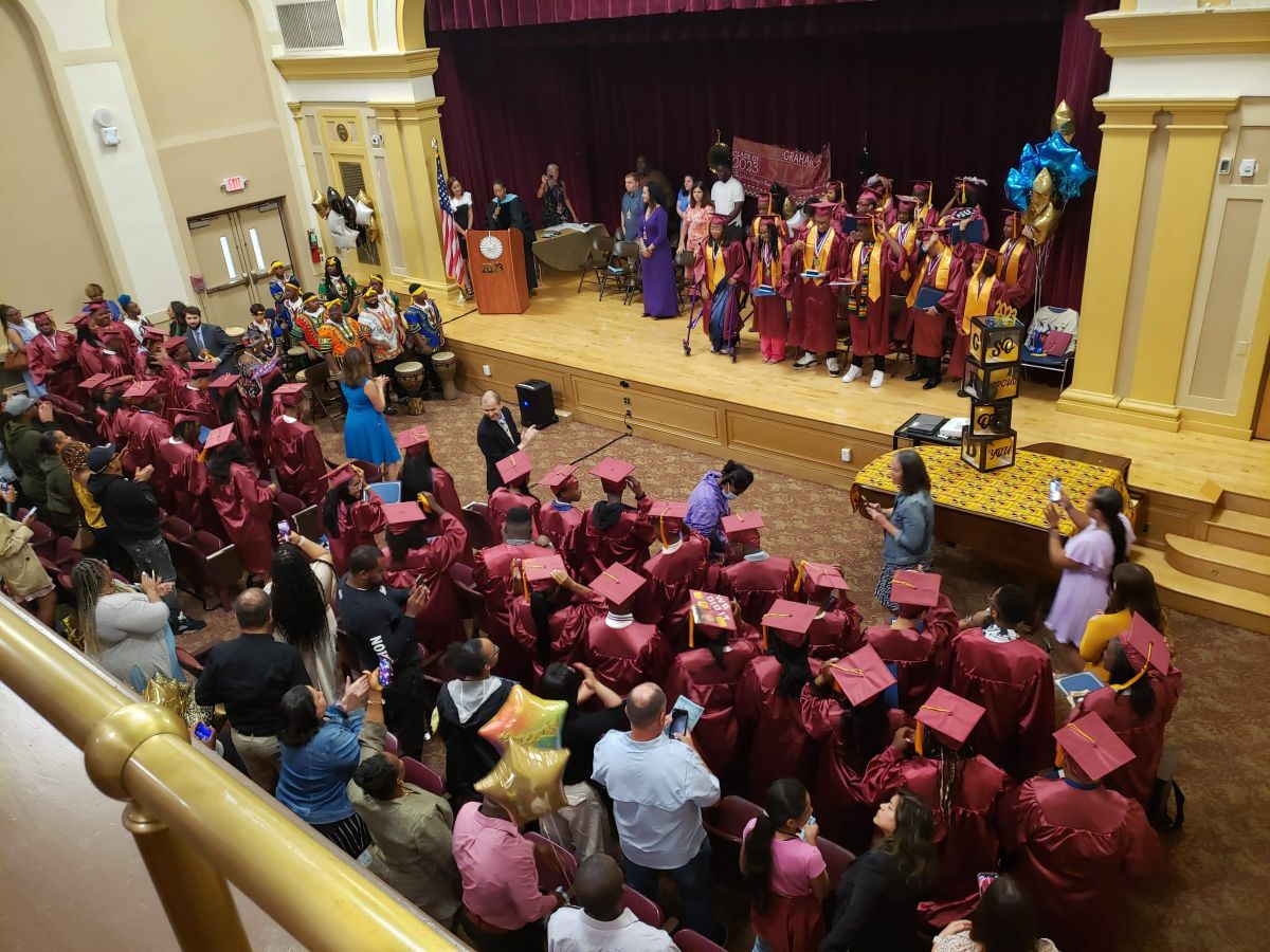 Eighth graders graduate from Graham School | News Details