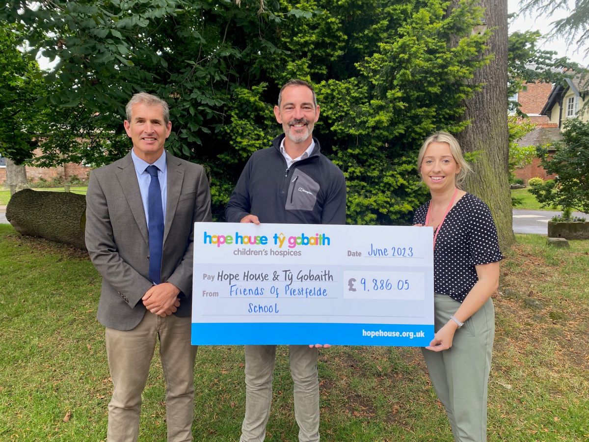 Prestfelde's FOPS Committee raises thousands for Hope House | News Details