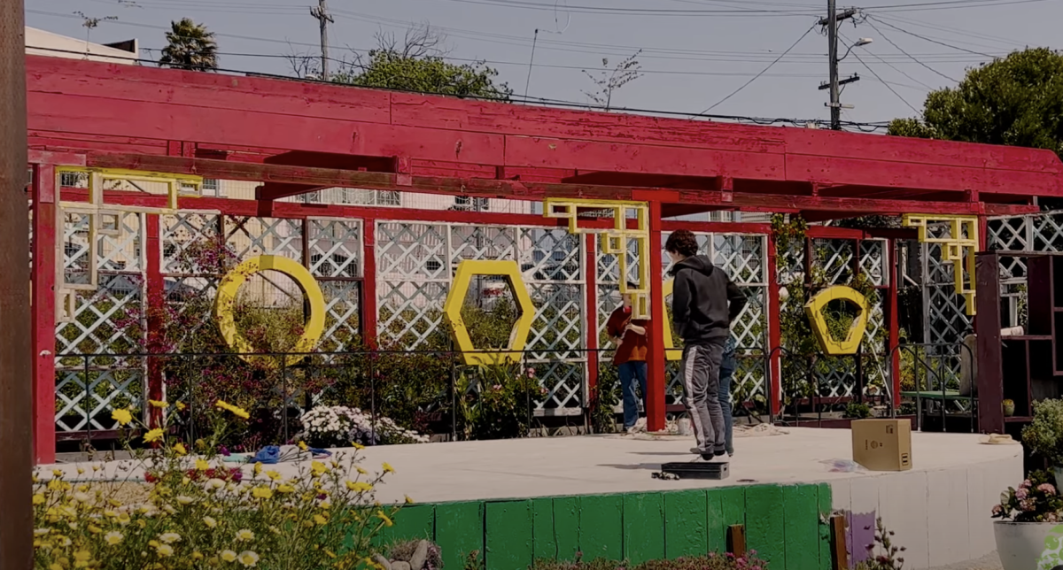 LWHS Students Partner with the Florence Fang Community Farm | School ...