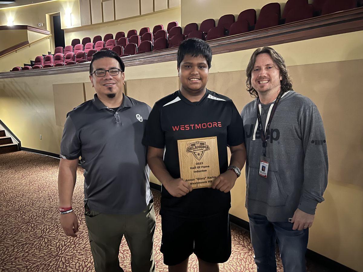 WHS Junior Annan Karim Makes Esports History | District News Default Page