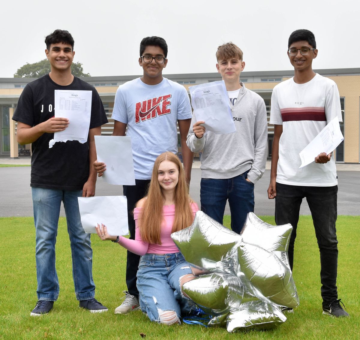 Pupils celebrate excellent GCSE results | Post