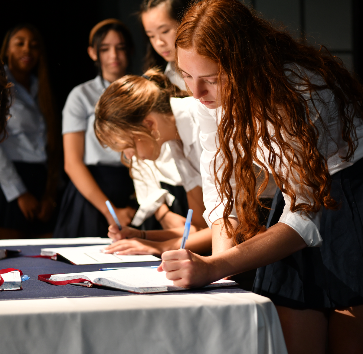 Signing Honor Pledge continues as tradition at Webb | News Details