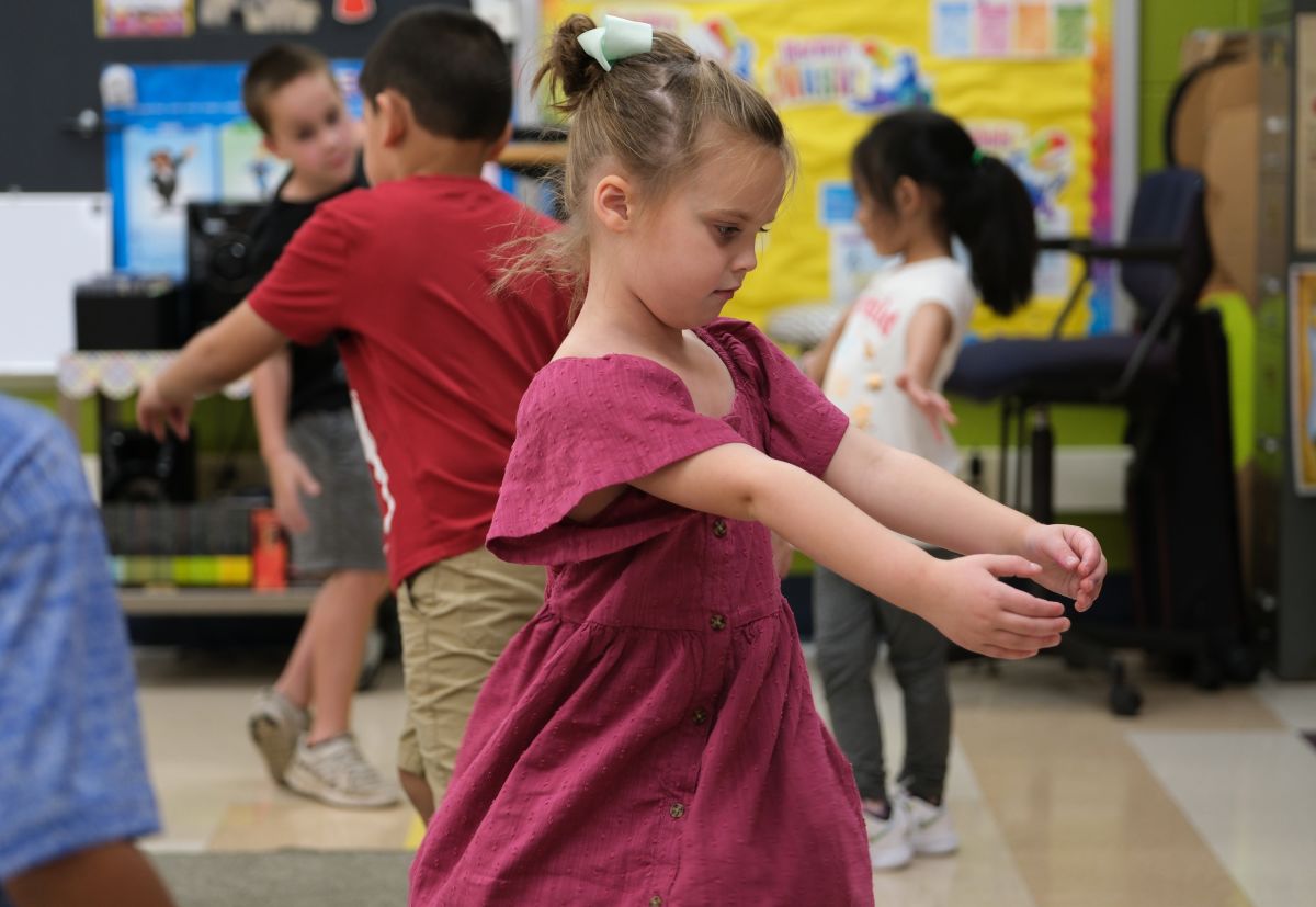 Maracas and Dancing in Music Class! | District News Articles