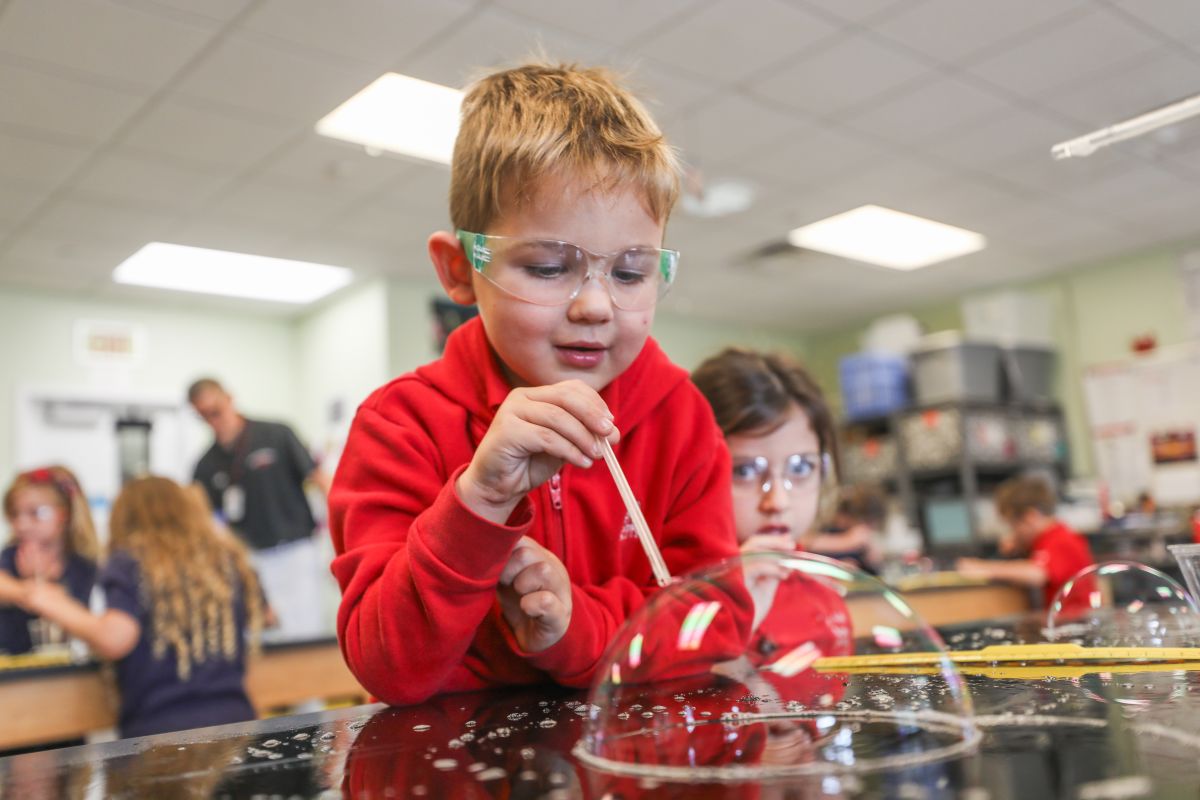 KC Experiments with Bubbles! | Scots in Action story