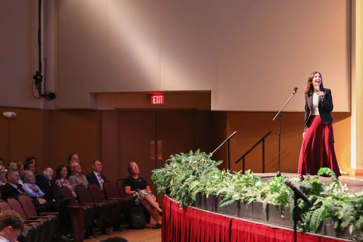 Explorer tells students that leaders must be ready to adapt to changing ...