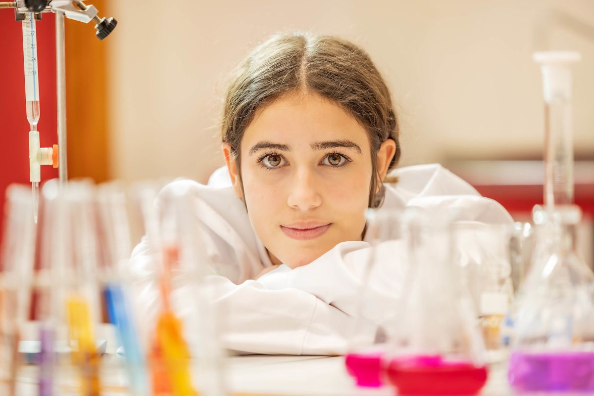 Download brochure | Agora Lledó International School