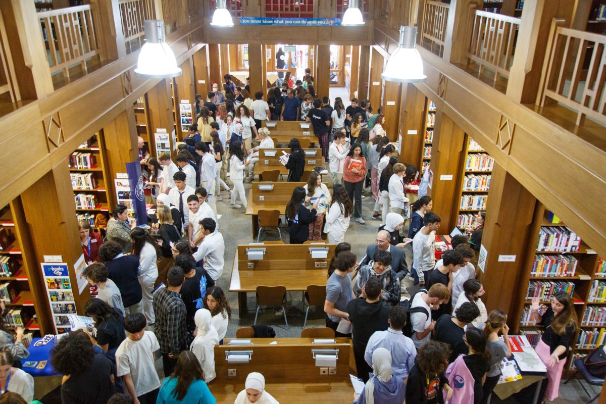 Students look to the future at university fairs | School News - King's ...