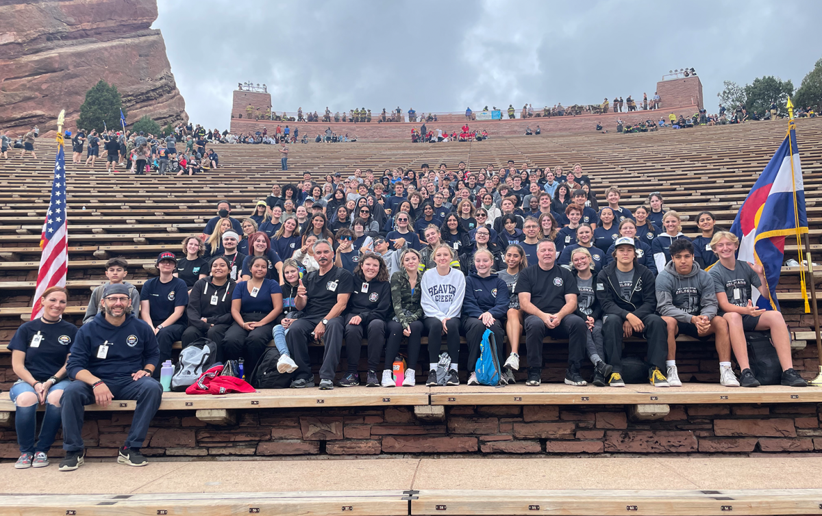 Washington Square students hit the stairs at Red Rocks | News Details