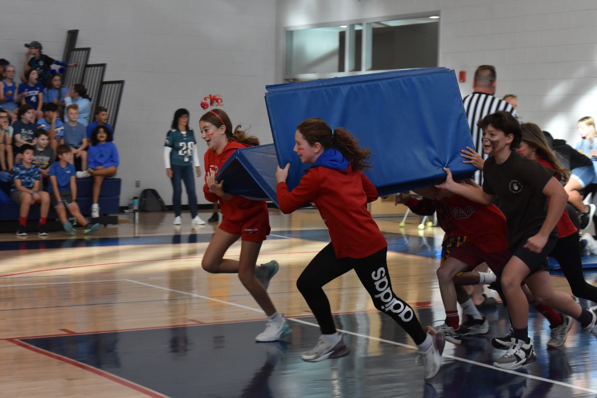 Colonial Middle School students take part in Spirit Rallies | News Item ...