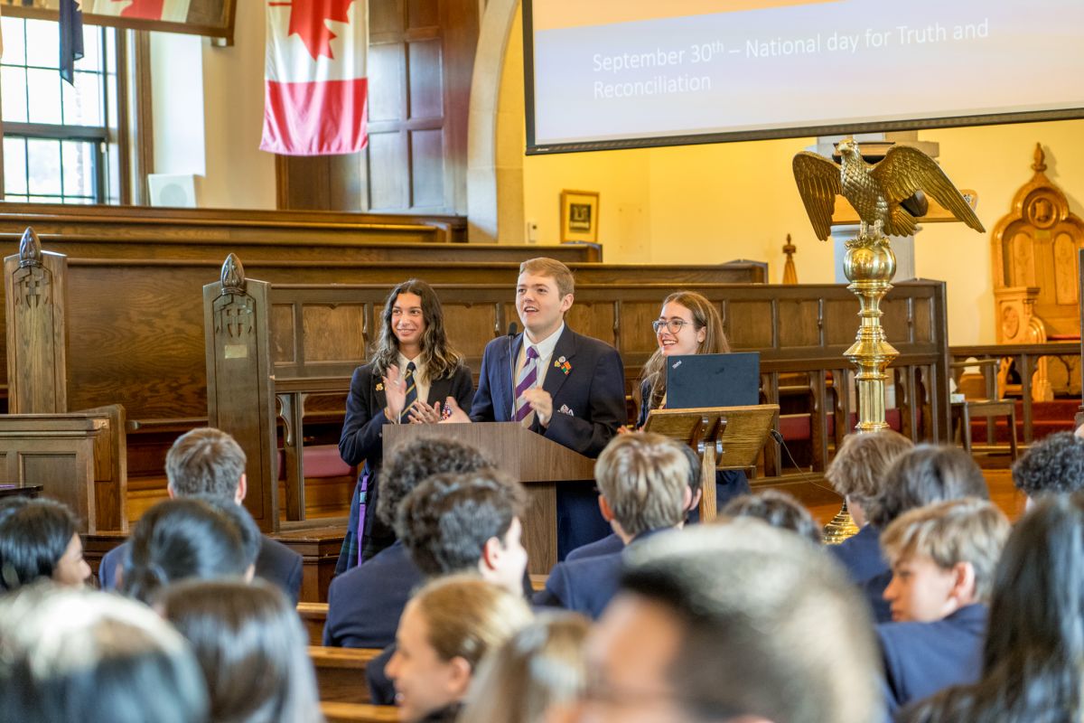 Spotlight on chapel | Details