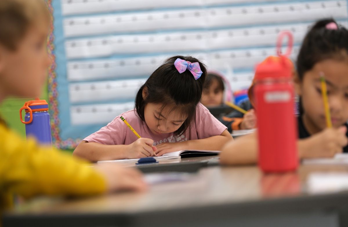 Lessons in Second Grade | District News Articles